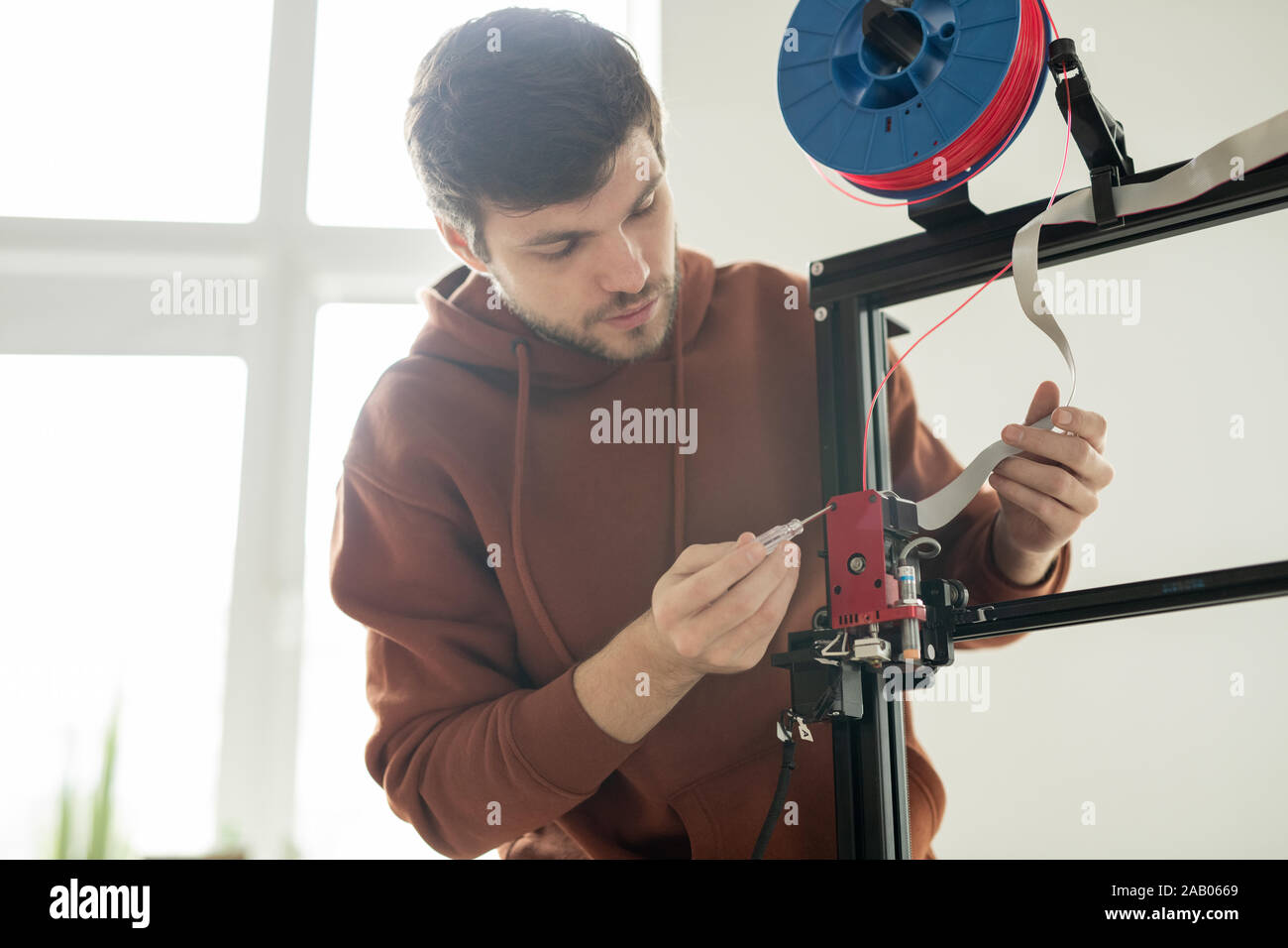 Repairing printer hi-res stock photography and images - Alamy