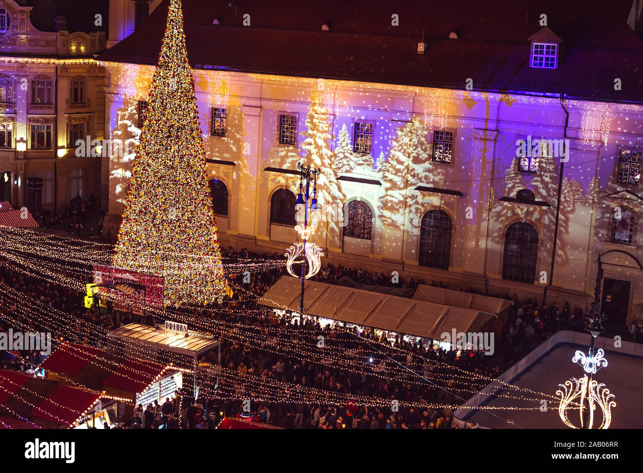 Sibiu, Romania - November 16, 2019. Traditional Christmas market in the ...