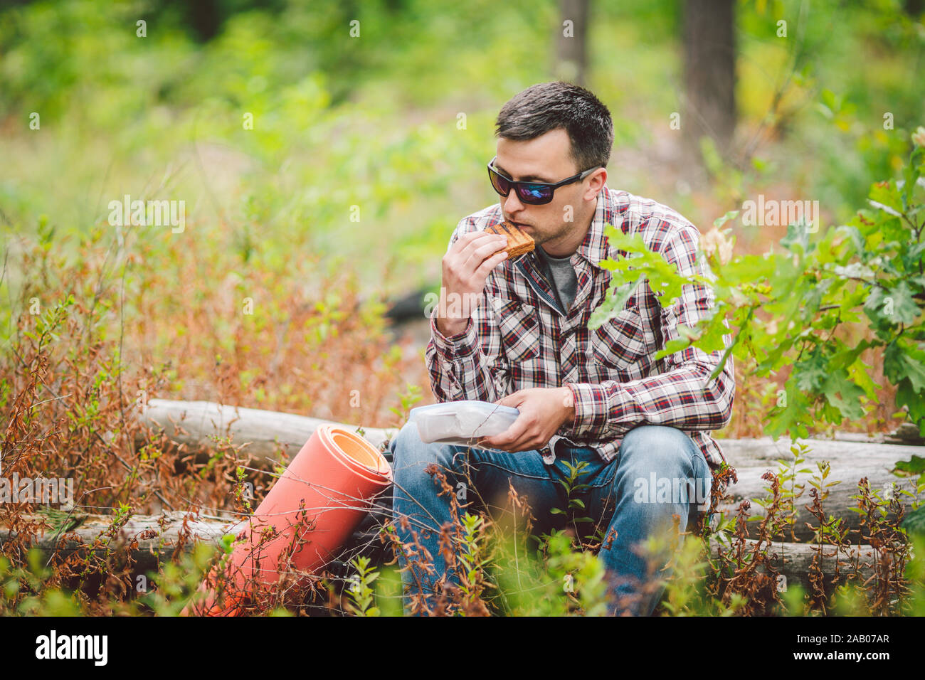 Trekker meal hi-res stock photography and images - Alamy