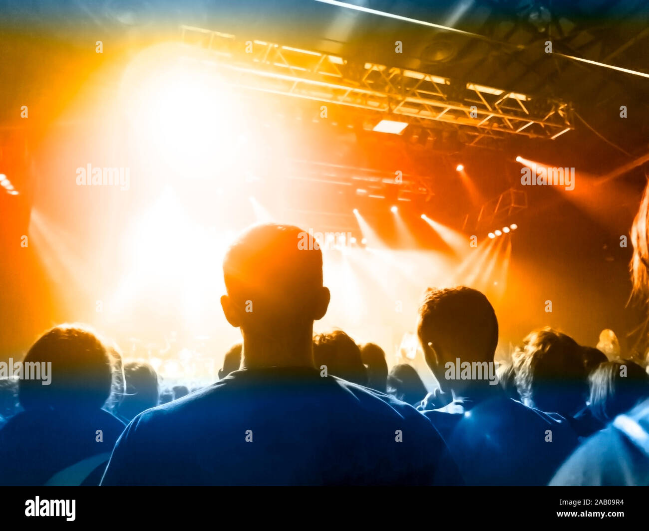 Concert crowd attending a huge gig Stock Photo - Alamy