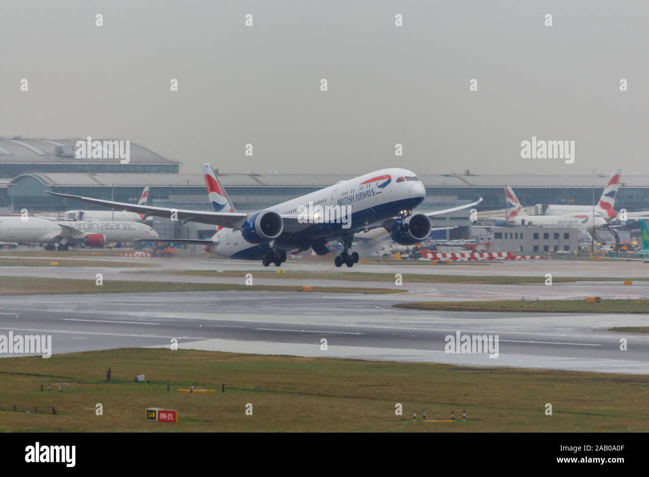 London, England - Circa 2019 : British Airways Boeing 787 Dreamliner ...