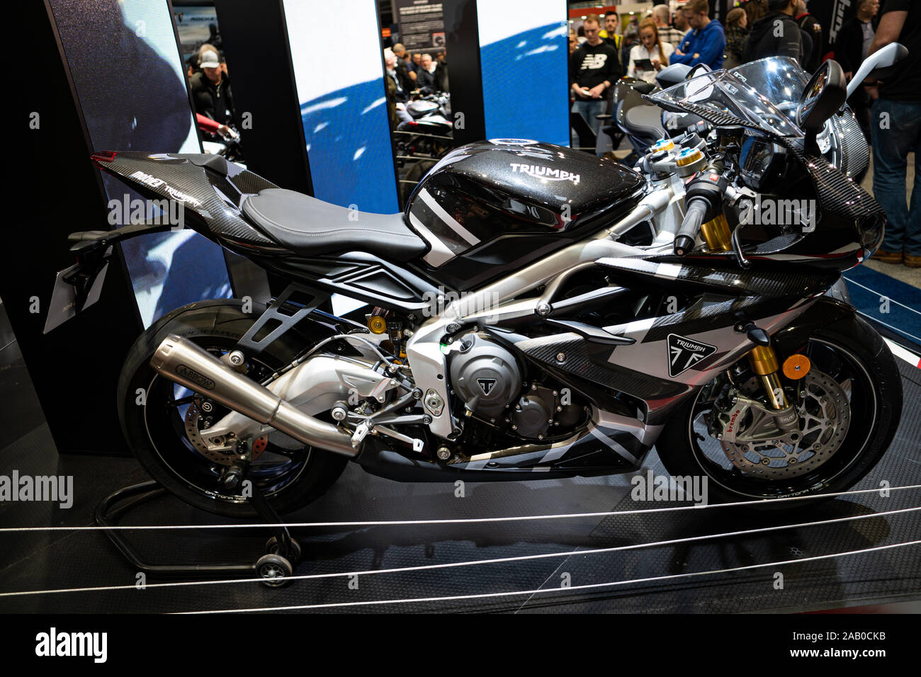 Carbon fibre Triumph motorcycles featuring the Moto2 engine. A race ...