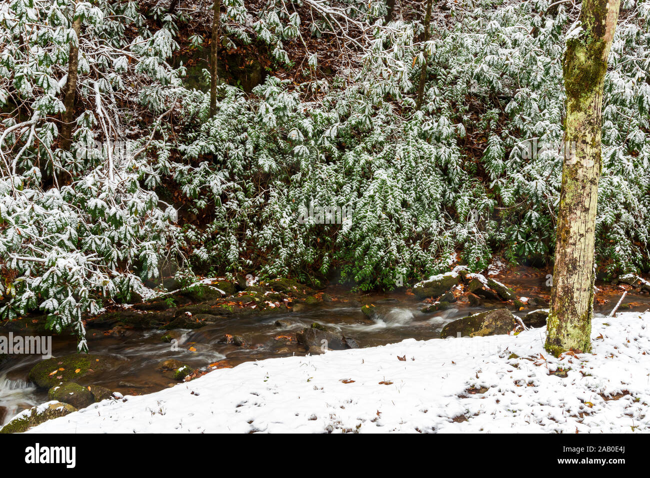 Horizontal shot beautiful snowy hi-res stock photography and images - Alamy