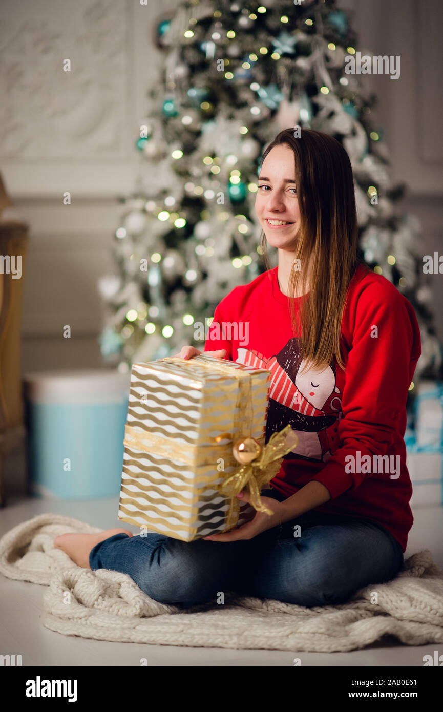 Low below angle view photo of charming cute beautiful attractive girl ...