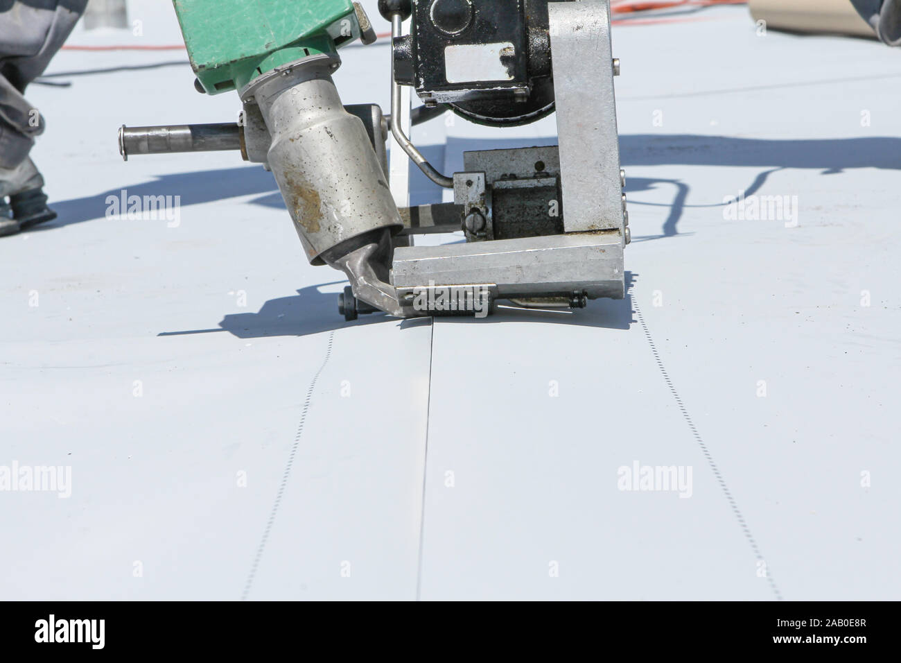 Plastic roofing sheets hi-res stock photography and images - Alamy