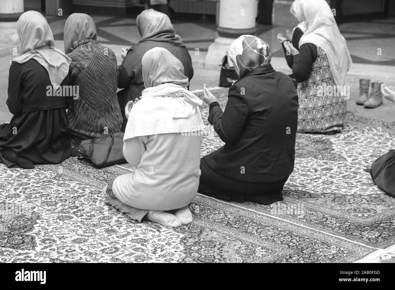 Photo of the Prayer performing by muslim women Stock Photo - Alamy