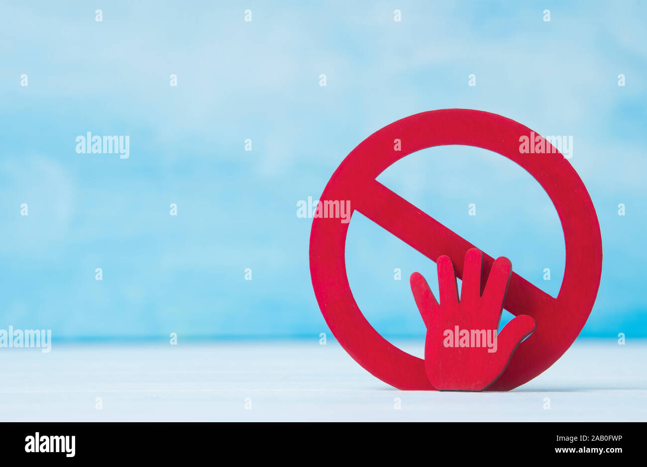 Blank prohibited road traffic sign hi-res stock photography and images ...