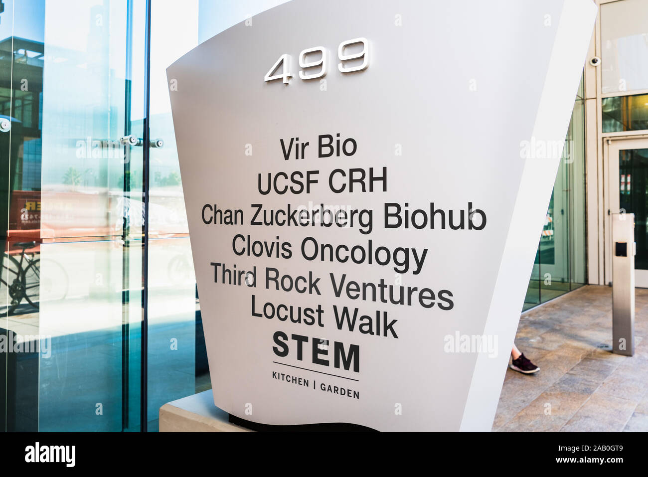 Vir technology logo hi-res stock photography and images - Alamy