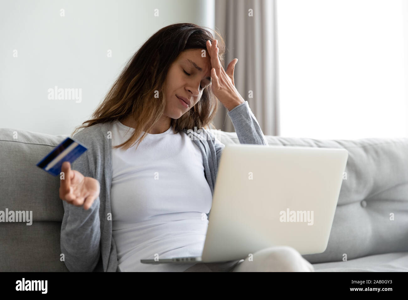 Internet banking mistake hi-res stock photography and images - Alamy