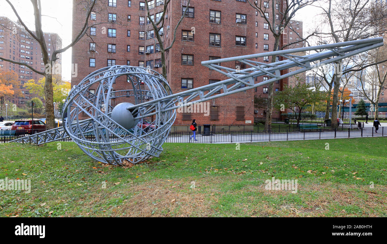 Orbital Connector sculpture by Hera Stock Photo - Alamy