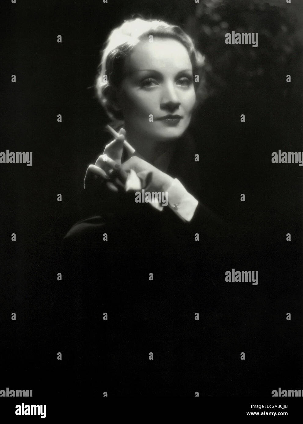 Golden Age Hollywood High Resolution Stock Photography and Images - Alamy