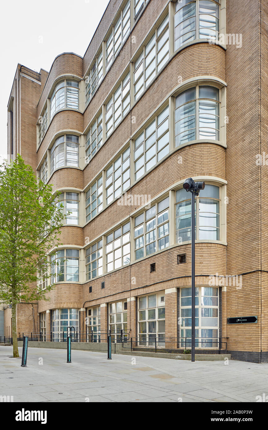 Art deco building architecture manchester hi-res stock photography and ...