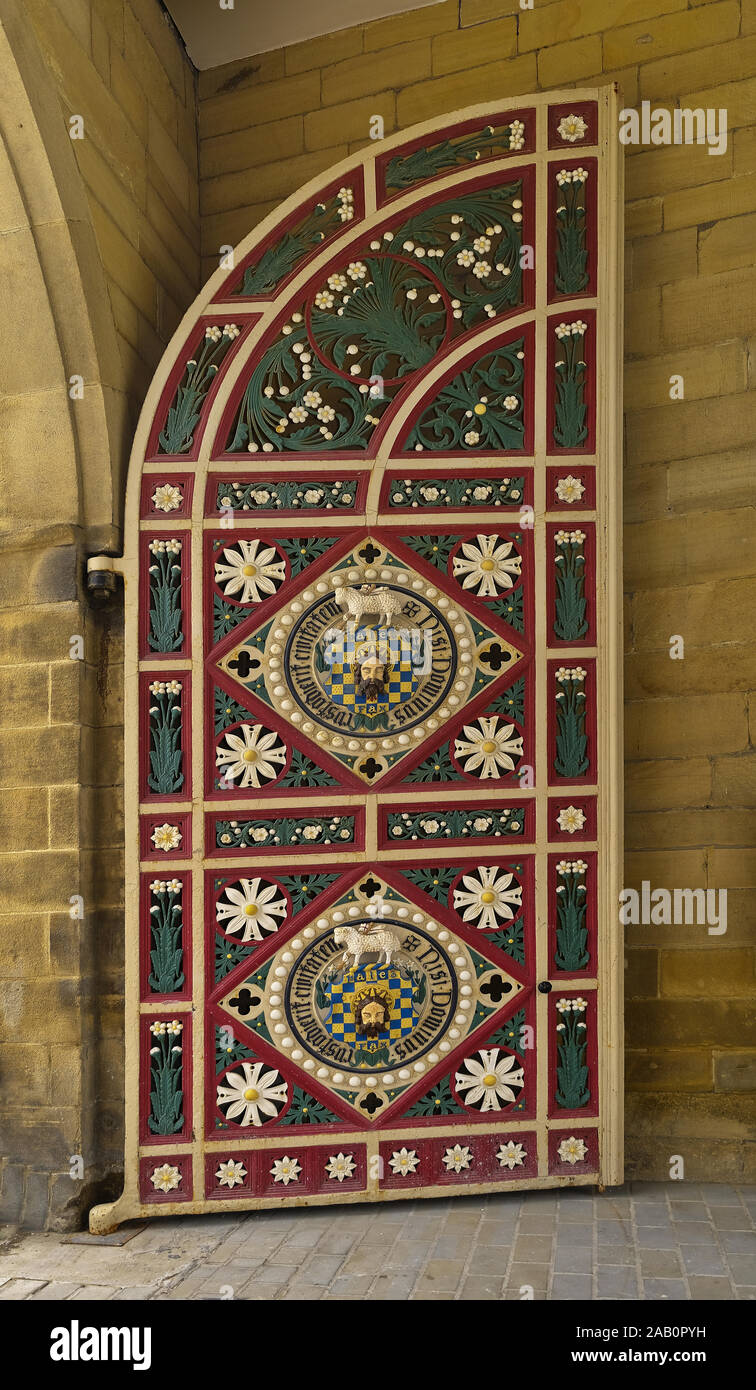 Large quadrant hi-res stock photography and images - Alamy