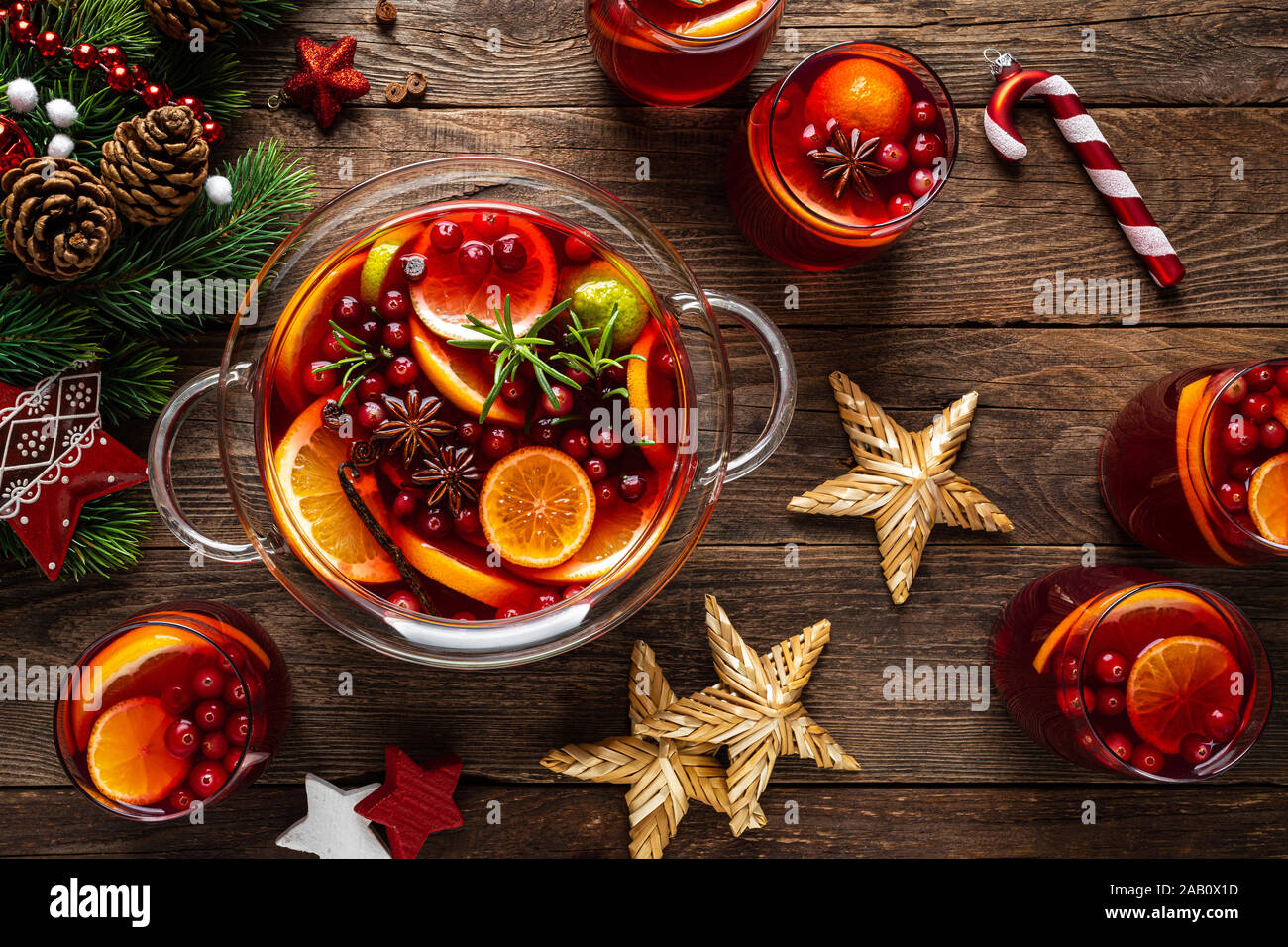 Christmas punch. Festive red hot toddy cocktail, drink with cranberries ...
