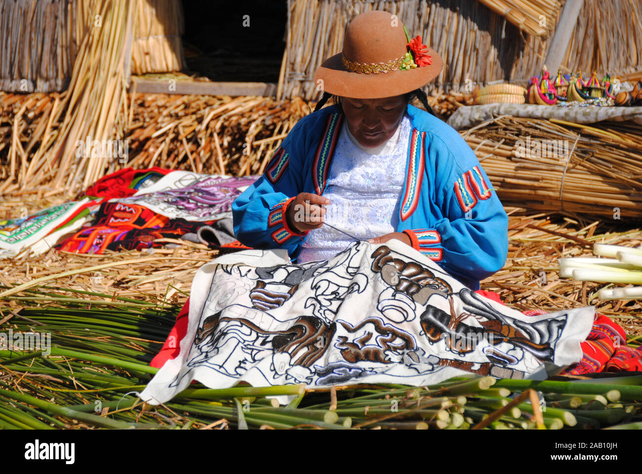 Uros woman uros women hi-res stock photography and images - Alamy