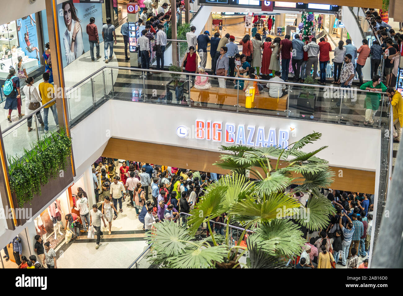 Bengaluru phoenix marketcity mall hi-res stock photography and images ...