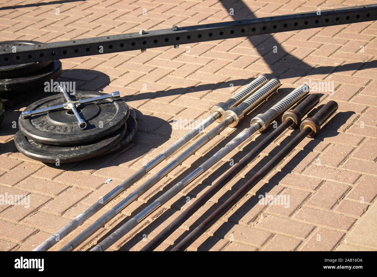 Muscle strengthening hi-res stock photography and images - Alamy