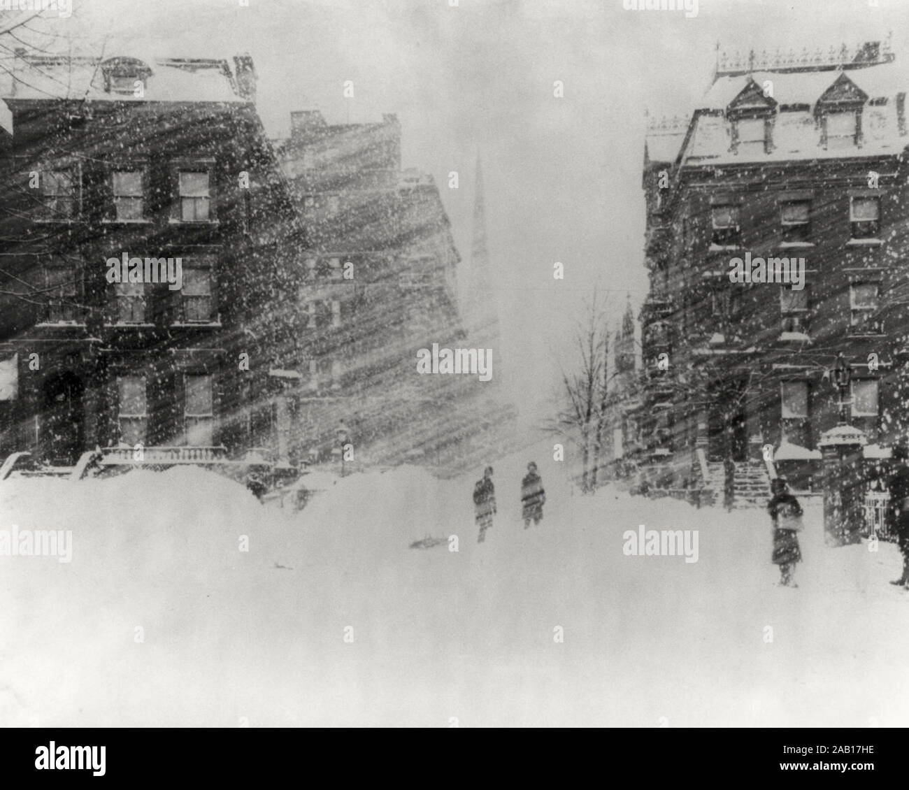 New York City. Blizzard of 1888: street scene during blizzard Stock ...