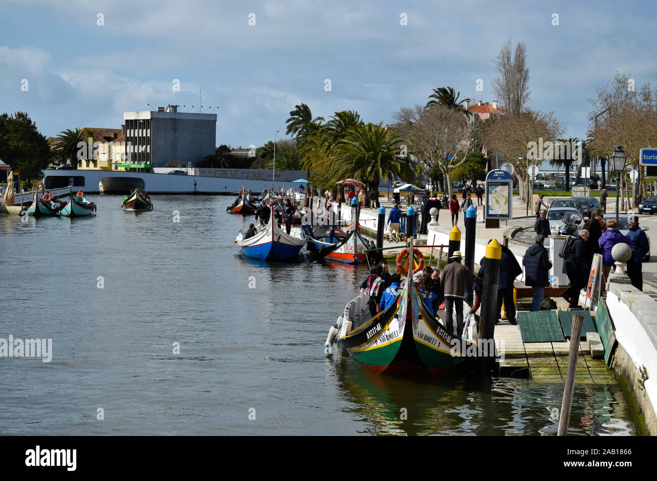 Canal boat hi-res stock photography and images - Alamy