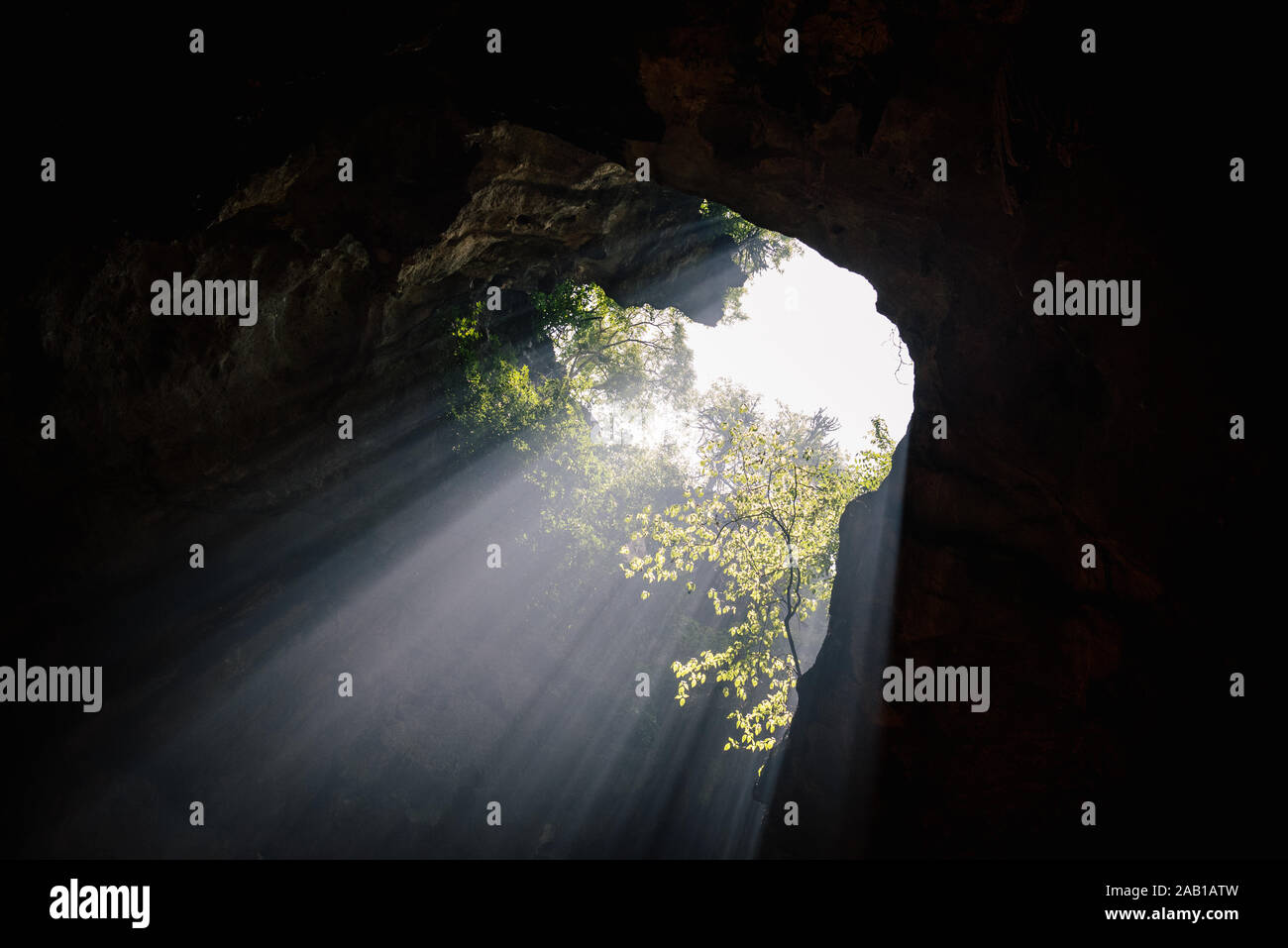 Heart shaped cave opening hi-res stock photography and images - Alamy