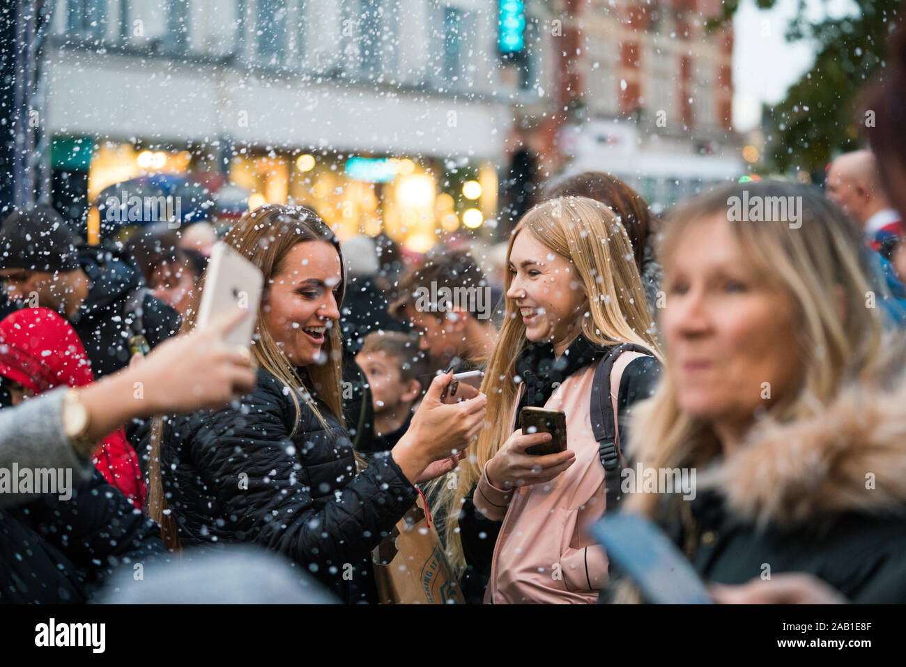 Bromley Town Centre Christmas Lights Switch On Stock Photo - Alamy