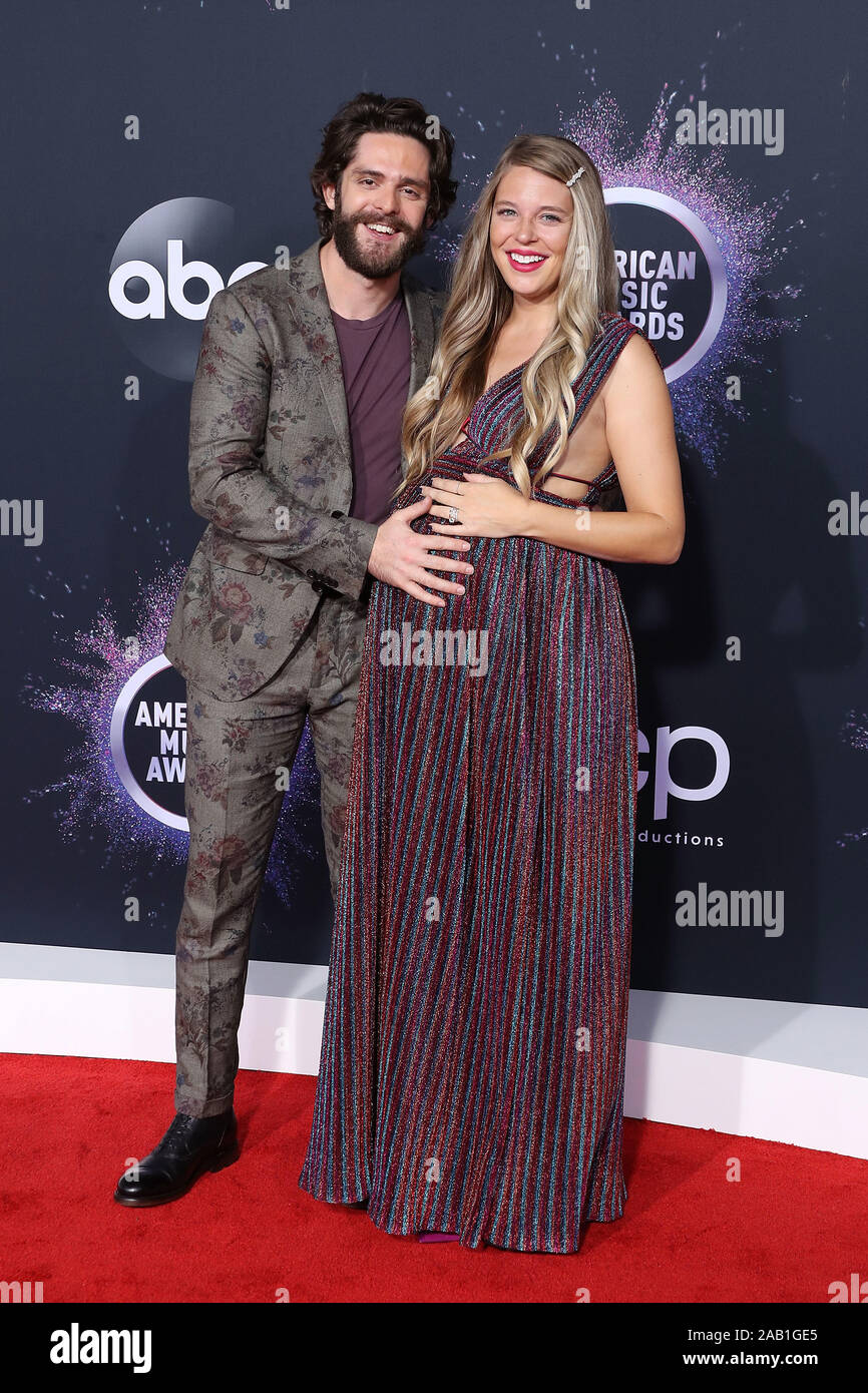Thomas rhett and lauren akins hi-res stock photography and images - Alamy