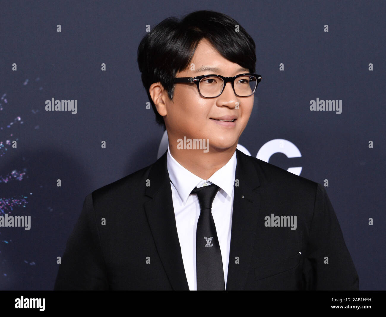 Los Angeles, United States. 24th Nov, 2019. Lenzo Yoon arrives for the ...