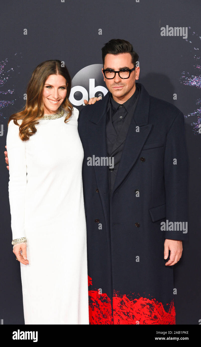 Los Angeles, Ca. 24th Nov, 2019. (L-R) Sarah Levy and Daniel Levy ...