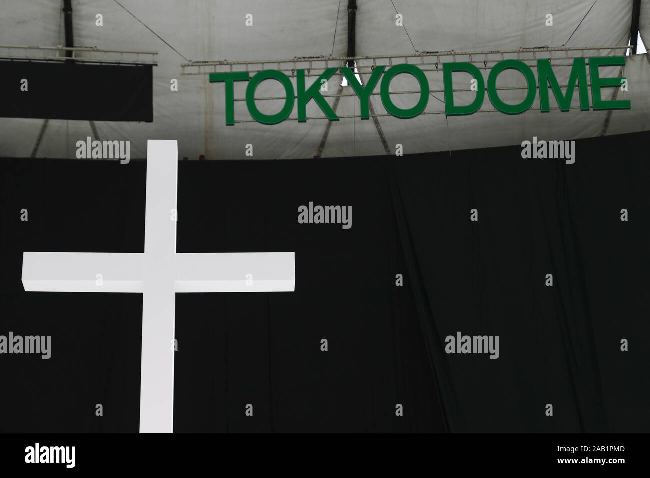 Tokyo, Japan. 25th Nov, 2019. A Catholic cross on display at Tokyo Dome ...