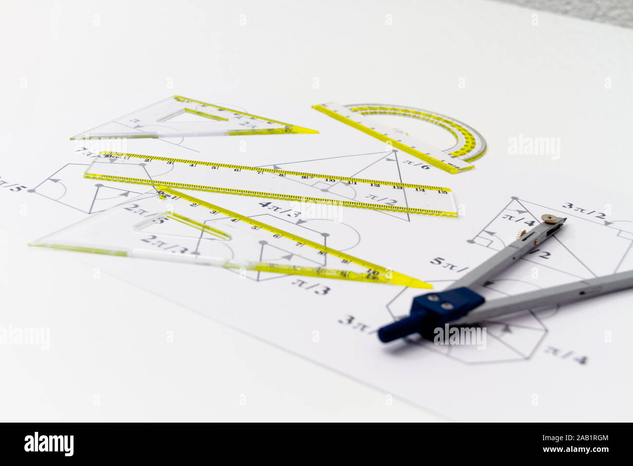 Drawing tools compass projects hi-res stock photography and images - Alamy