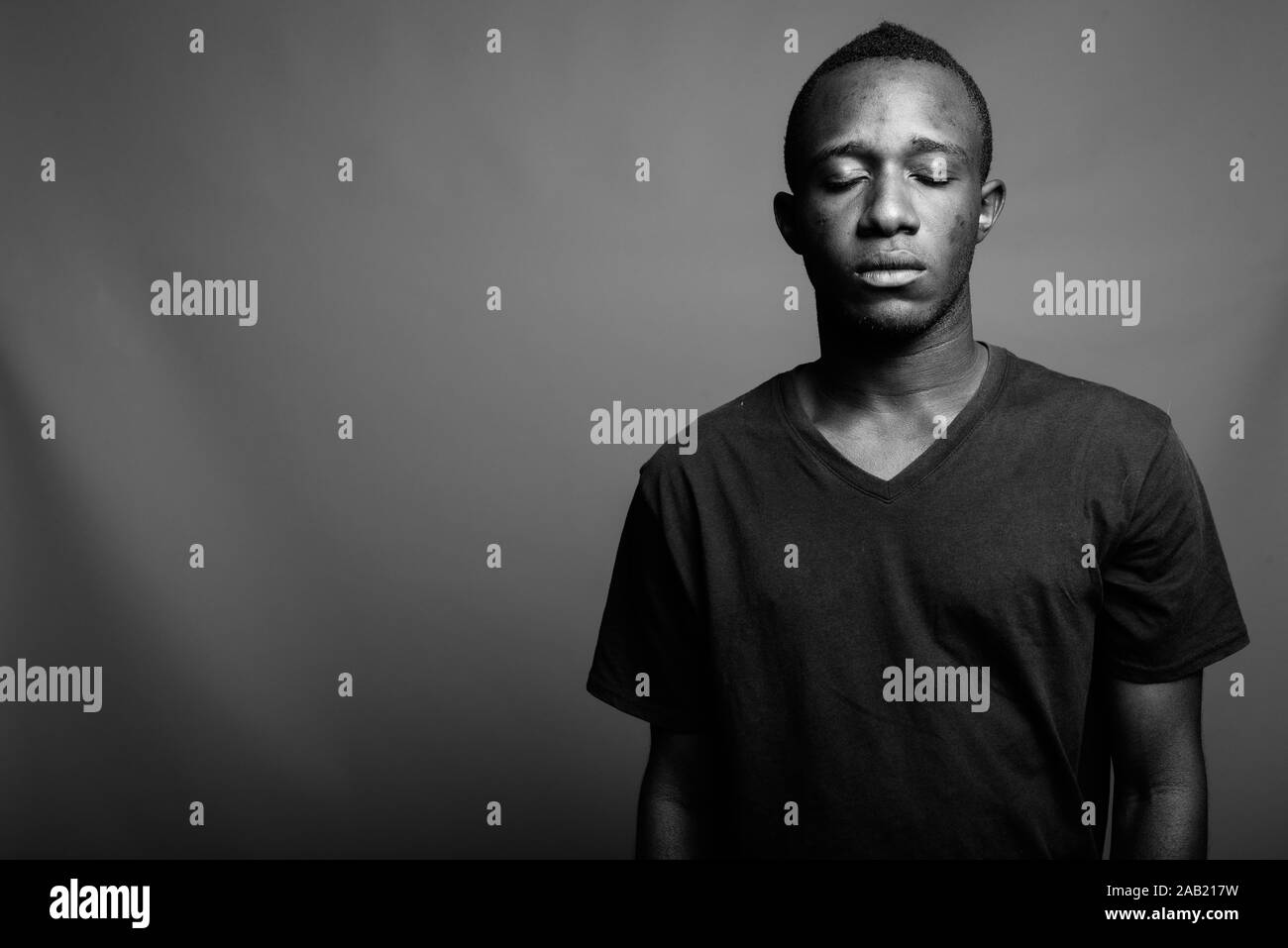 Black man dark african shadow hi-res stock photography and images - Alamy