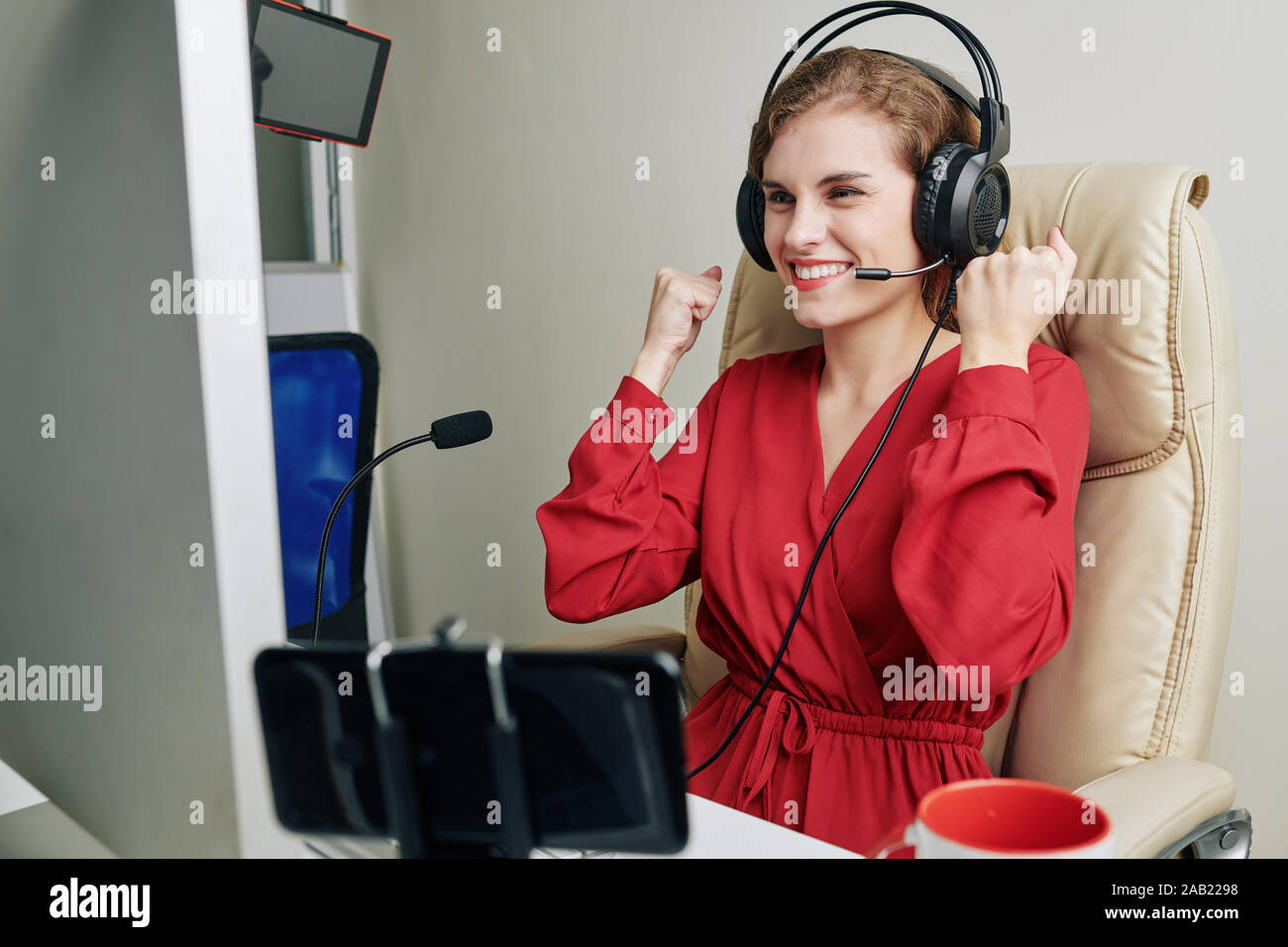 Success streamer hi-res stock photography and images - Alamy