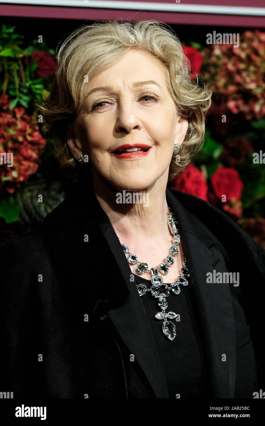 Patricia Hodge High Resolution Stock Photography and Images - Alamy