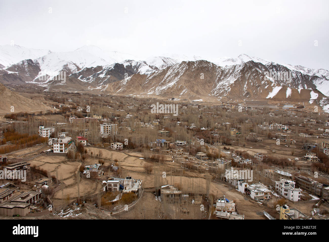 Shanti town city hi-res stock photography and images - Alamy