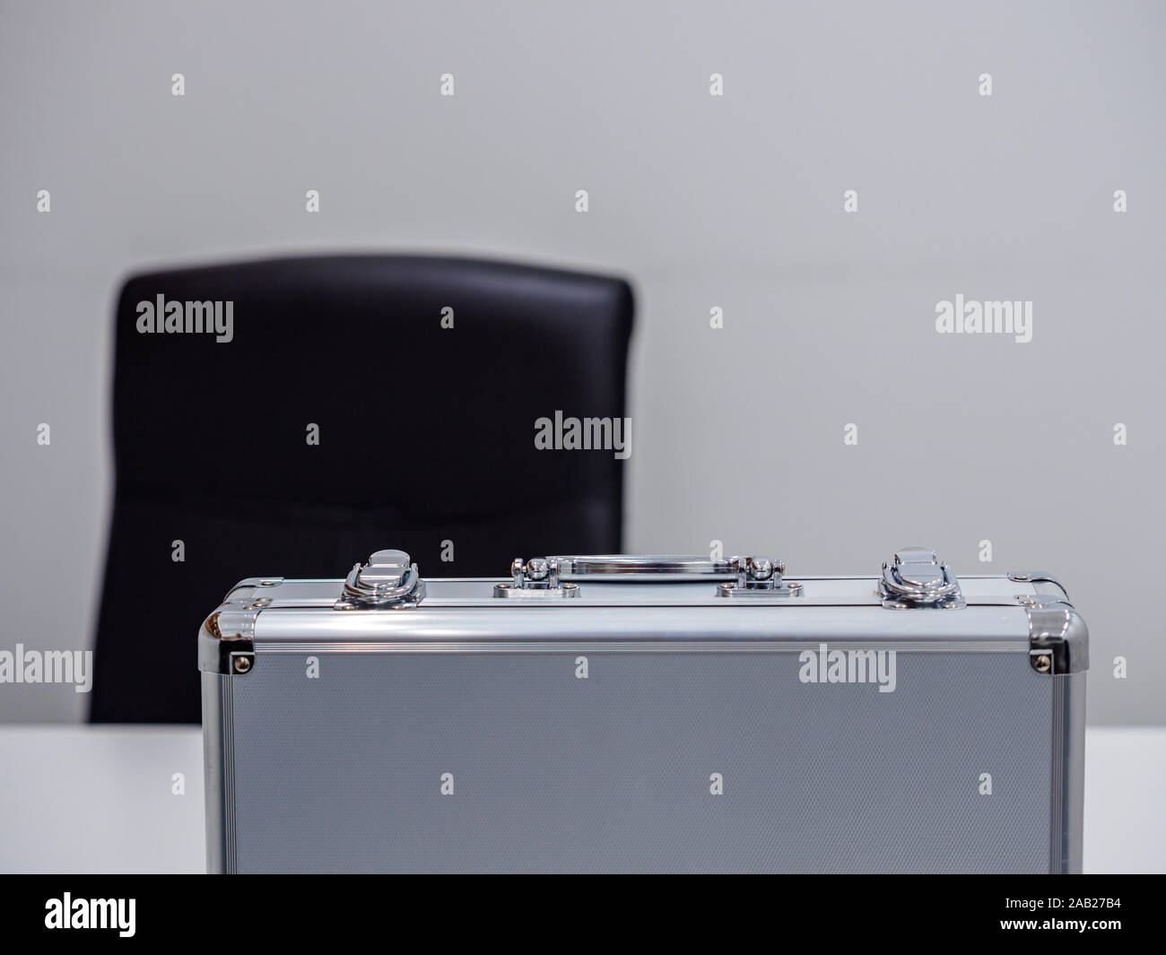 Steel briefcase hi-res stock photography and images - Alamy