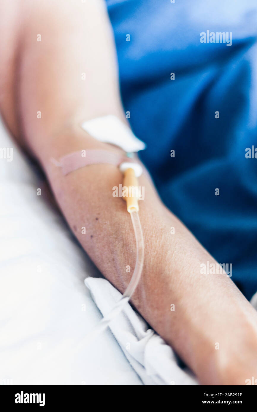 Dextrose in water intravenous solution hi-res stock photography and ...