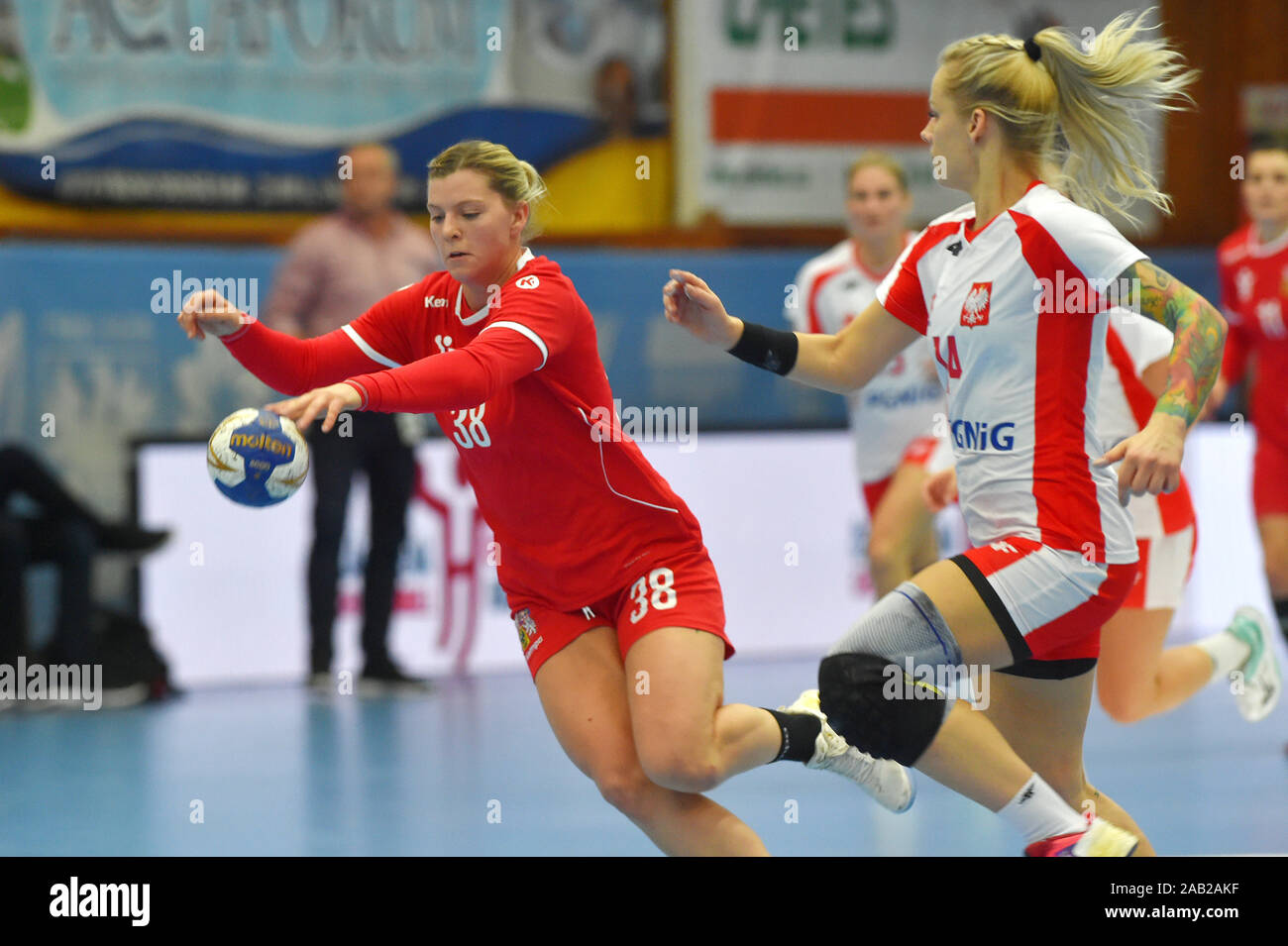 Cheb, Czech Republic. 22nd Nov, 2019. L-R Anna Frankova (CZE) and ...