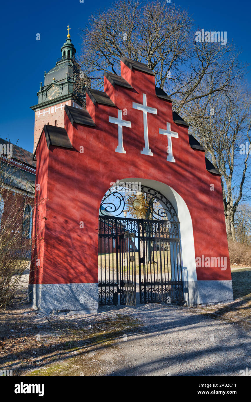 Arched entrance gate with three crosses, Strangnas Cathedral (Strangnas ...