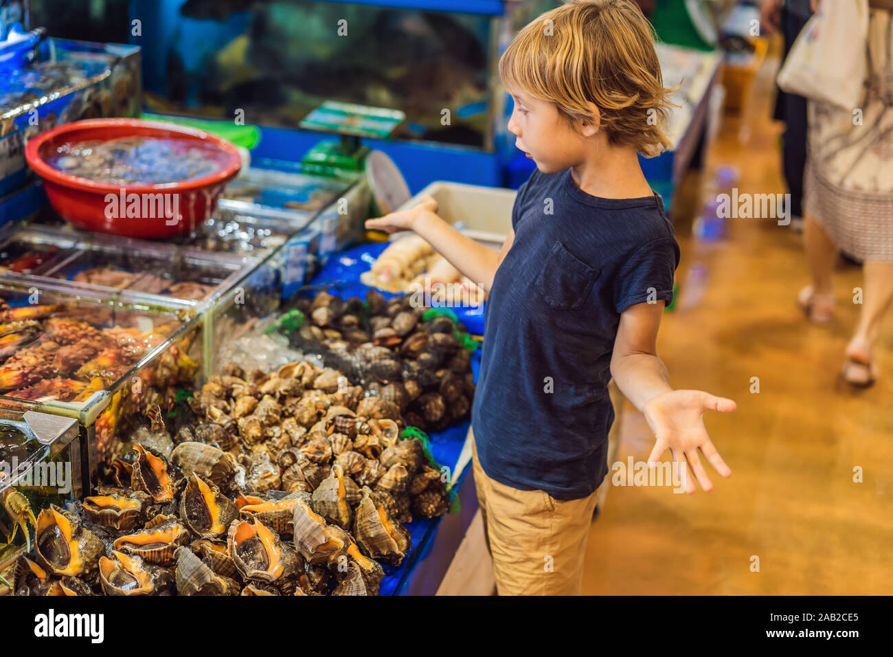 Noryangjin fish market dinner seoul hi-res stock photography and images ...