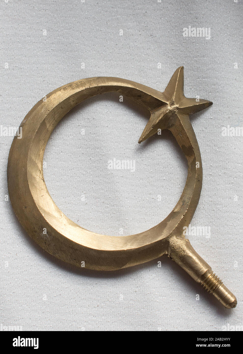 Ottoman crescent icon made of Metal. Islamic crescent symbol icon Stock ...