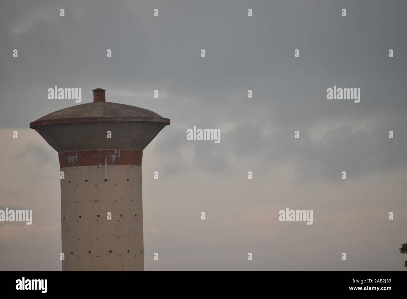 Concrete water tank hi-res stock photography and images - Alamy