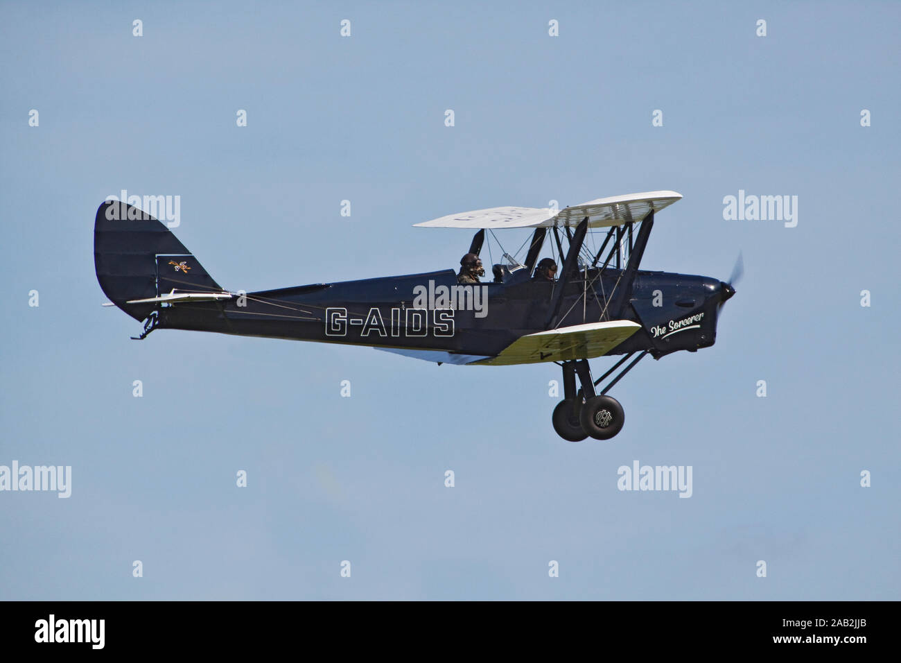 de Havilland Tiger Moth in flight Stock Photo - Alamy
