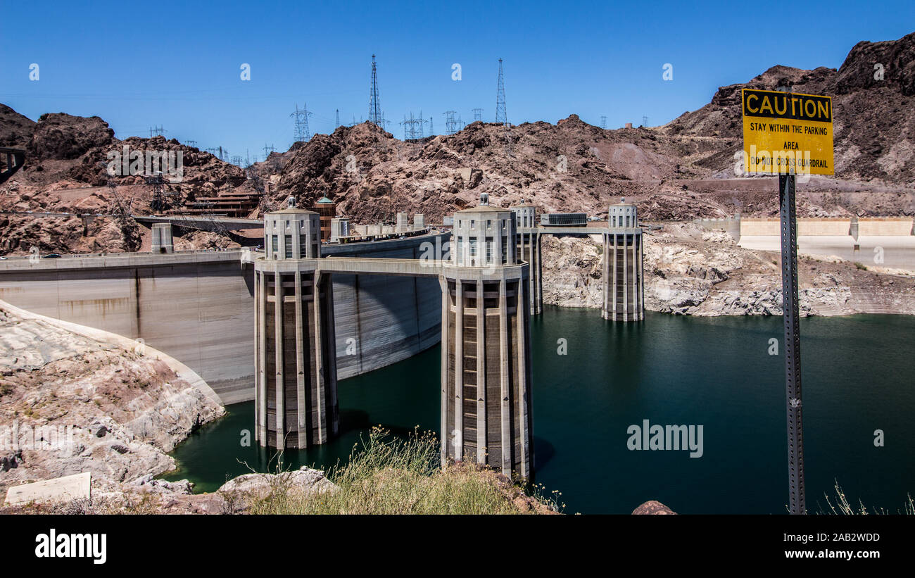 Hoover dam infrastructure hi-res stock photography and images - Alamy