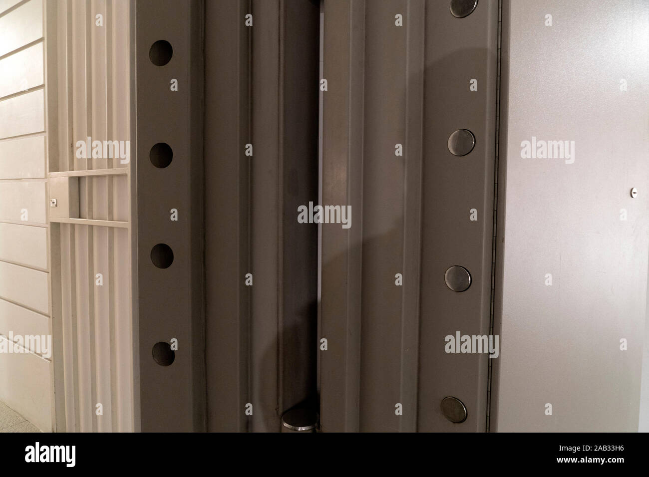 Bank vault open inside hi-res stock photography and images - Alamy