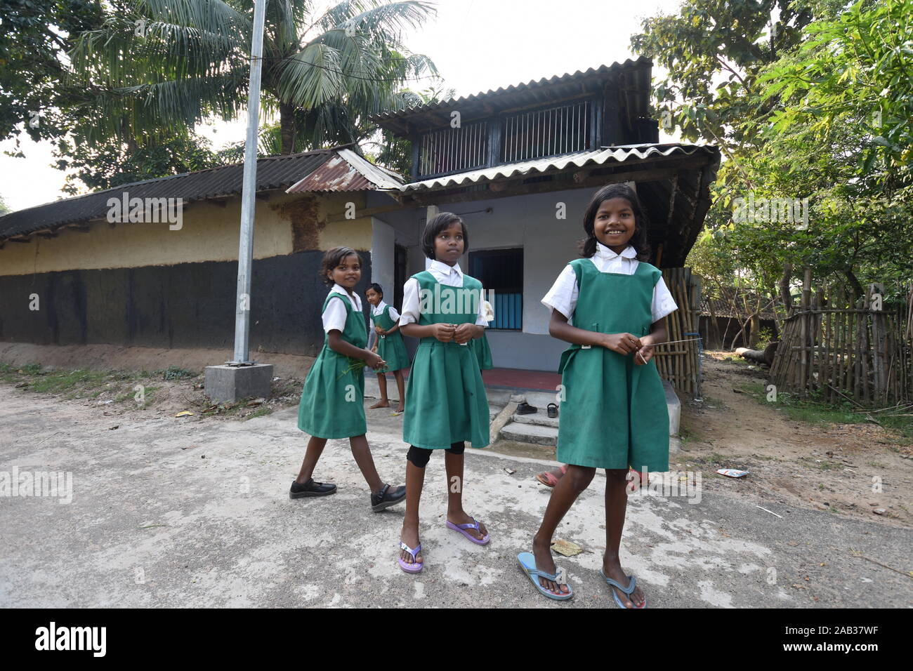 Girl students of the Birsingha Vidyasagar Primary School. Birsingha ...