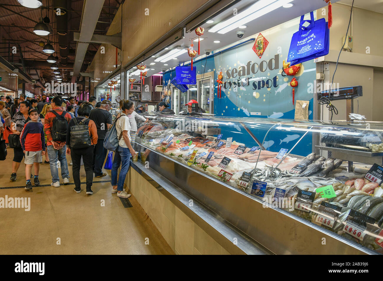 Queen victoria market seafood hi-res stock photography and images - Alamy