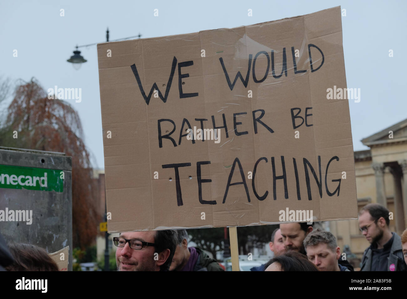 Teaching strikes uk hi-res stock photography and images - Alamy