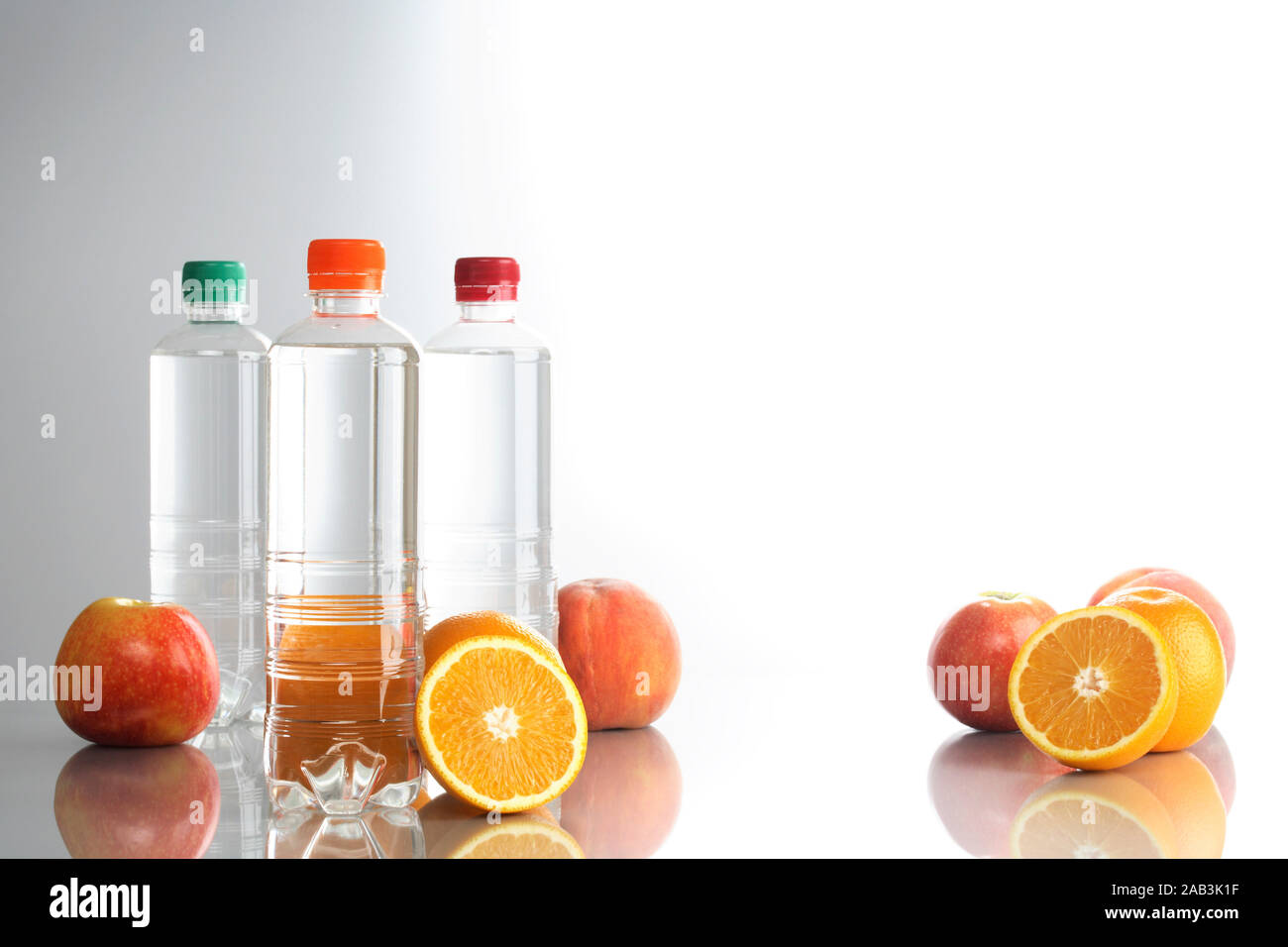 Mineralwasser mit Fr¸chten Stock Photo - Alamy