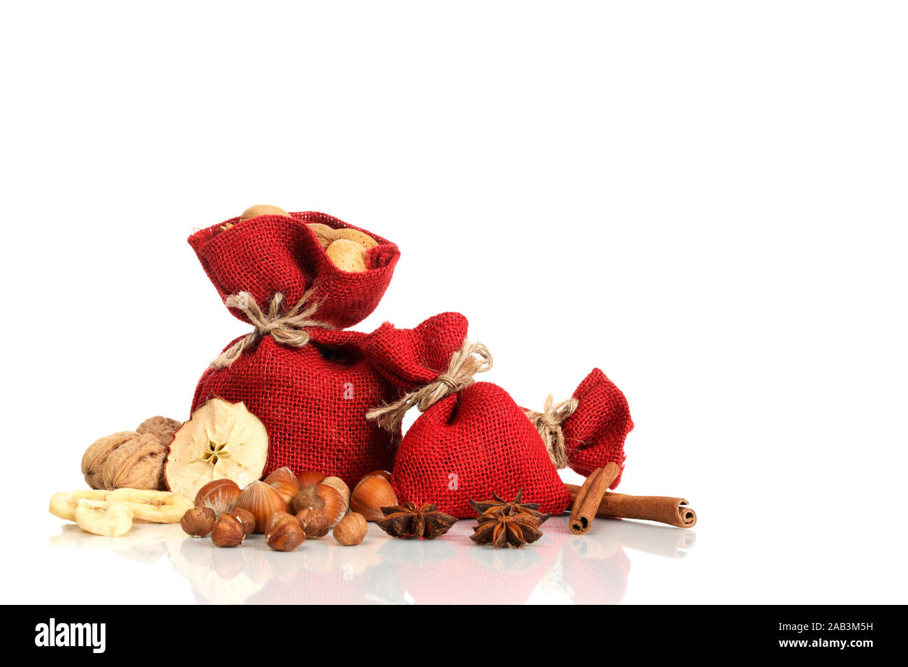 Nuesse hi-res stock photography and images - Alamy