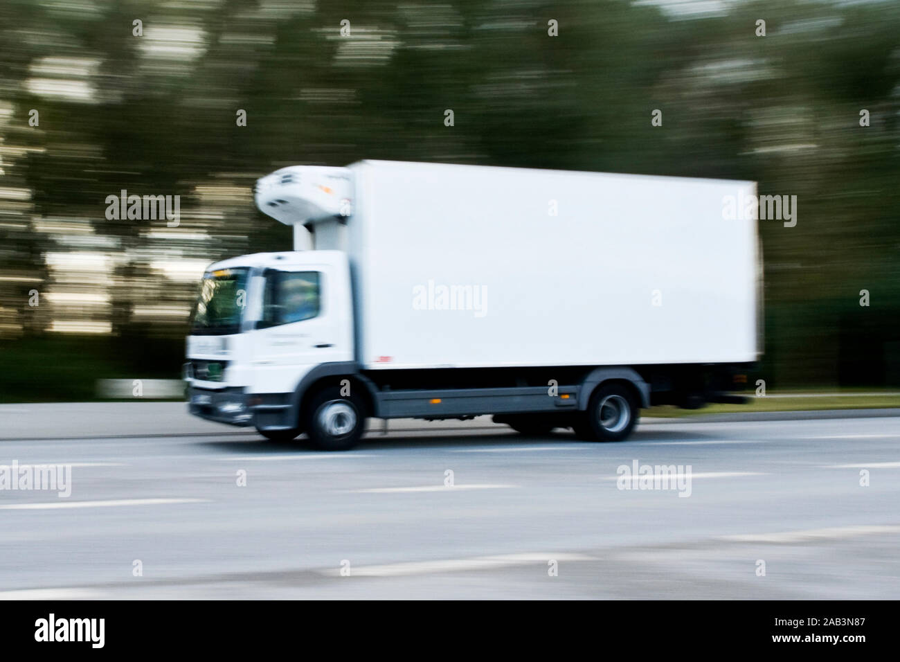 Lkw fernverkehr hi-res stock photography and images - Alamy